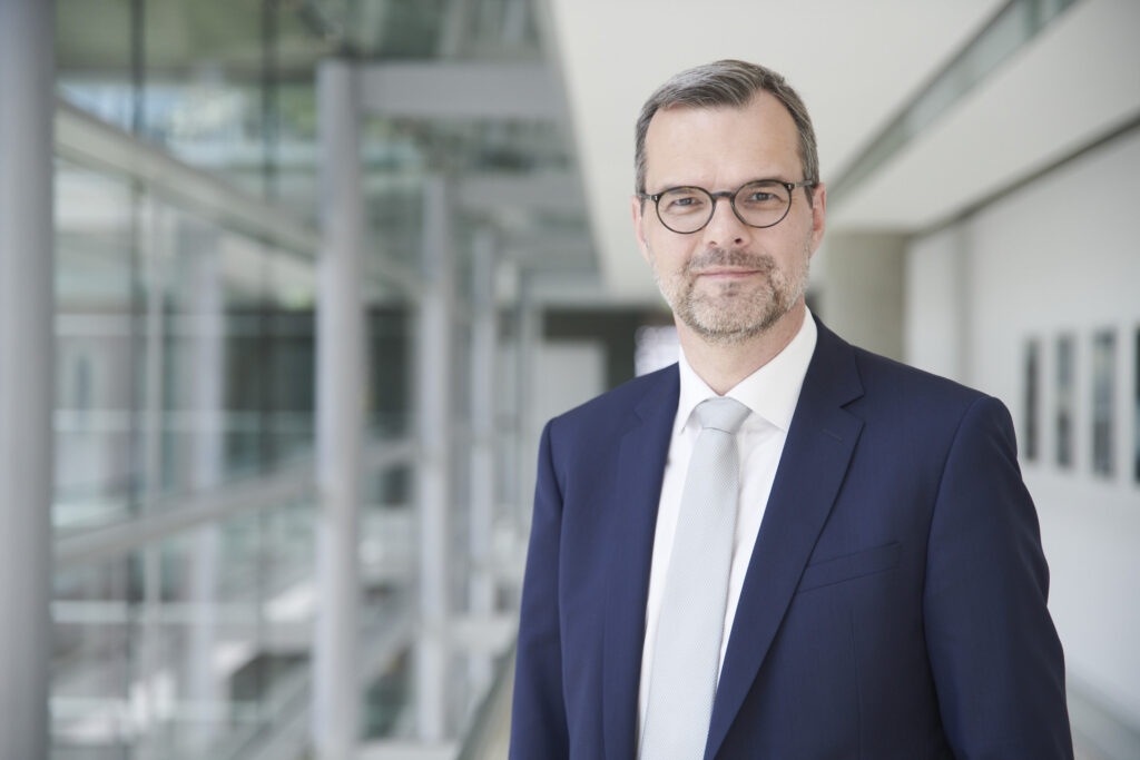Miriam Hook übernimmt Geschäftsführung beim InsurTech Hub Munich ...